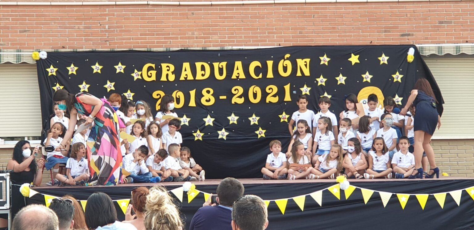 Doble graduación en el Bec de L´ Águila - Somos L'Alacantí