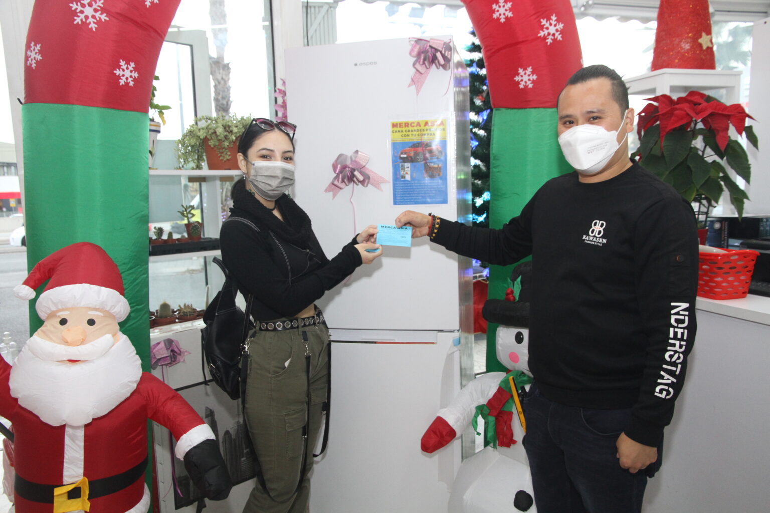 Merca Asia entrega un coche, un frigorífico y una televisión en su ...