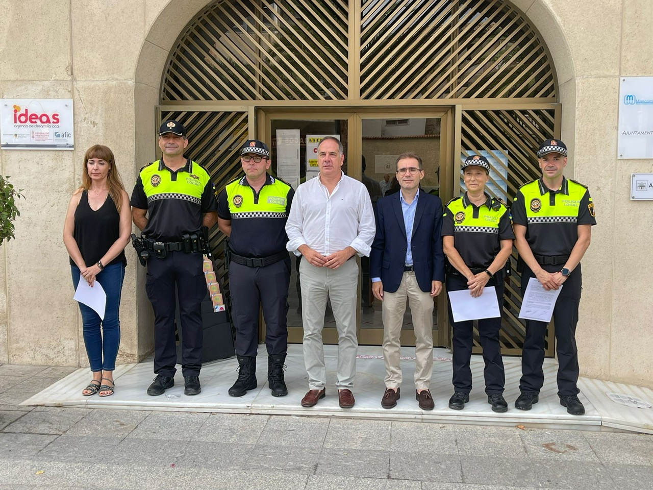 La Policía Local de Sant Joan se refuerza con tres nuevos agentes ...